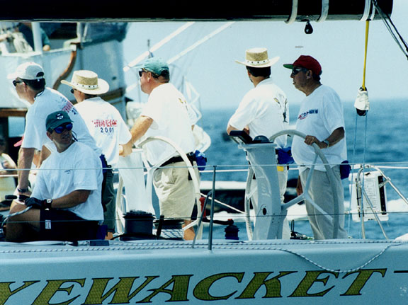 Transpac 2001 Start: Little wind but plenty of action - boats.com
